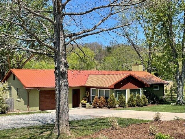 Westerly Ln, Ligonier, Home For Sale