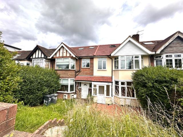 Western Avenue, Acton, London W3, Studio to rent, £1,250 pcm | PrimeLocation