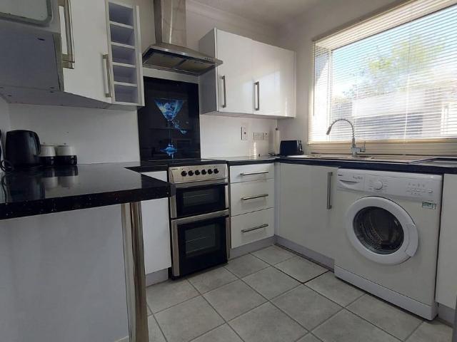 Western Avenue, Ellon AB41, 2 bed flat to rent, £700 pcm | PrimeLocation