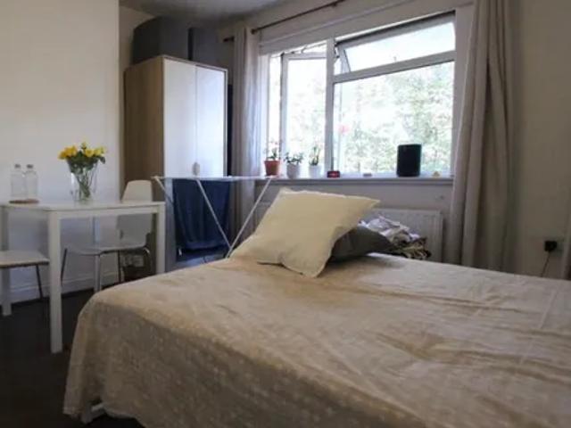 Western Avenue, London, W3 7ND, United Kingdom | 4 bed house for rent #167775108 | Rentberry