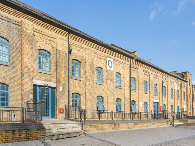 Western Avenue, Royal Victoria Dock E16, 1 bed flat to rent, £1,775 pcm | PrimeLocation