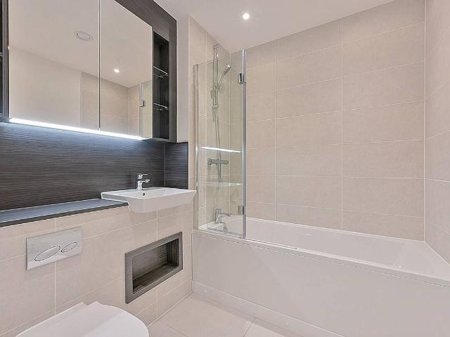 Western Circus, East Acton, London W3, 2 bed flat to rent, £2,500 pcm | PrimeLocation