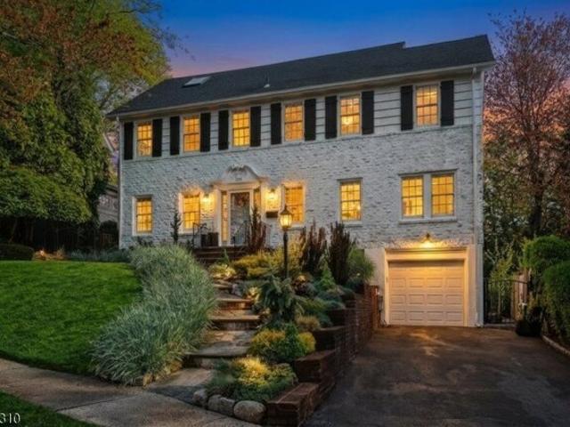 Western Dr S, South Orange Village Township, Home For Sale