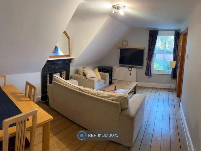 Western Elms Ave, Reading RG30, 2 bed flat to rent, £1,500 pcm | PrimeLocation