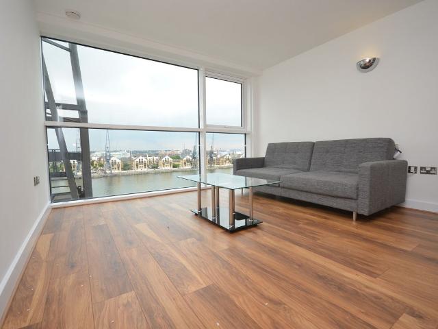 Western Gateway, London E16, 1 bed flat to rent, £1,800 pcm | PrimeLocation