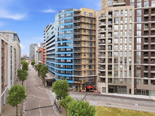 Western Gateway, Royal Victoria E16, 2 bed flat to rent, £2,300 pcm | PrimeLocation