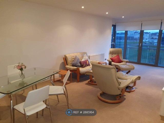 Western Harbour Terrace, Edinburgh EH6, 2 bed flat to rent, £1,400 pcm | PrimeLocation