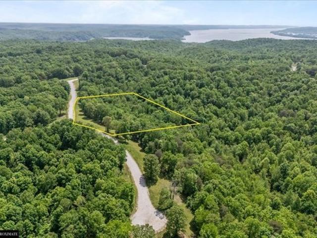 Western Rd, Waverly, TN 37185