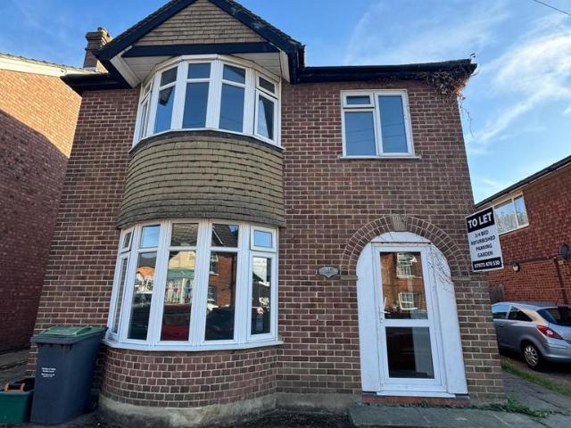 Western Road, Borough Green, Sevenoaks 4 bed house to rent £2,495 pcm £576 pw