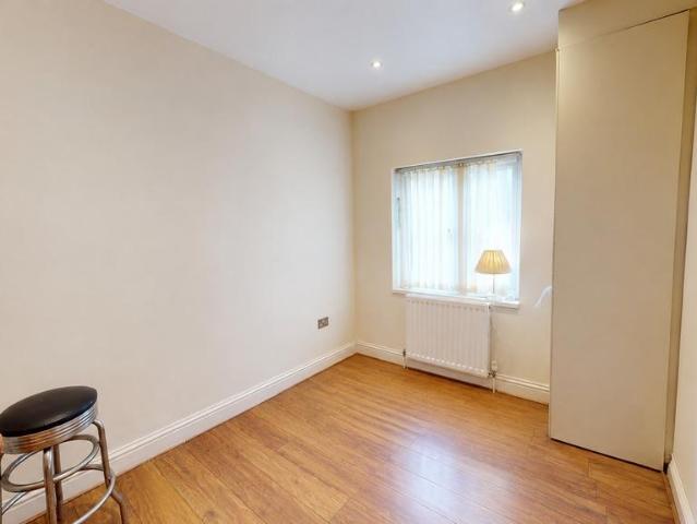 Western Road, Hove, BN3 1 bed flat to rent £1,150 pcm £265 pw