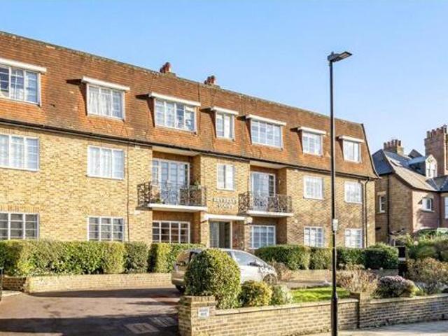 Western Road, London, 2 Bedroom Apartment