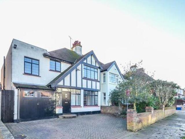 Western Road, Leigh On Sea, 5 Bedroom Detached