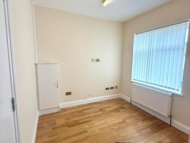 Western Road, Southall 1 bed flat to rent £1,550 pcm £358 pw