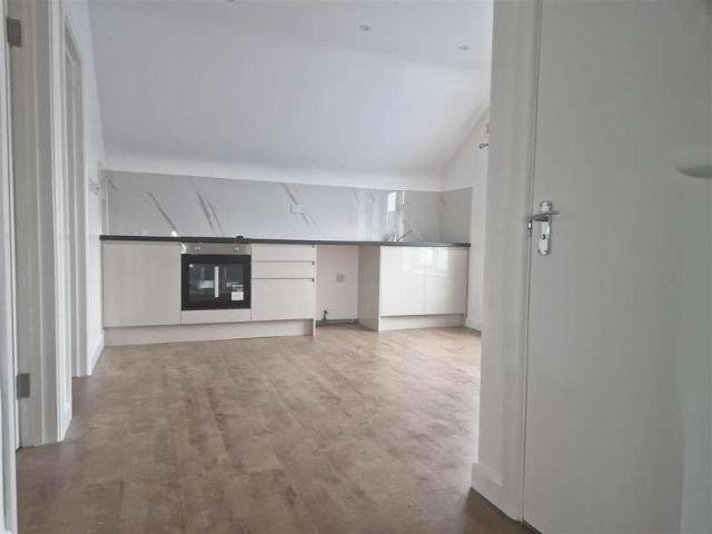 Western Road, Southall, UB2