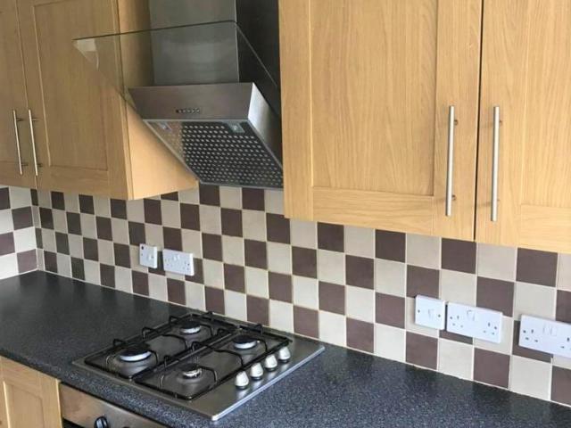 Western Street, Sandfields, Swansea 3 bed house to rent £1,185 pcm £273 pw
