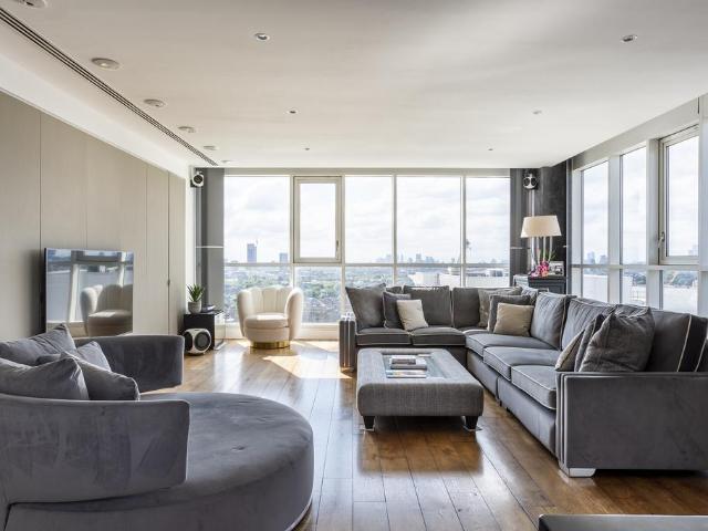 Westferry Circus, London E14 3 bed duplex to rent £5,000 pcm £1,154 pw