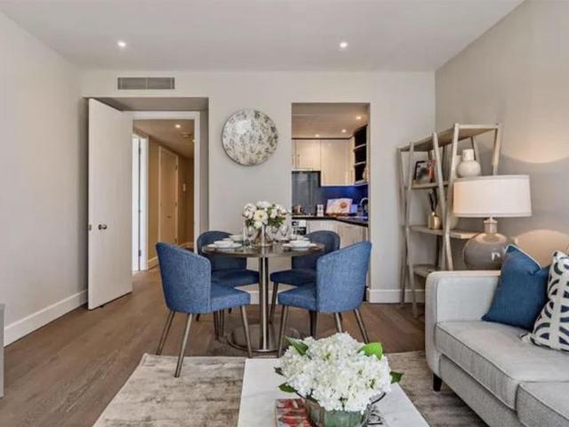 Westferry Circus, London E14, 1 bed flat to rent, £2,860 pcm | PrimeLocation