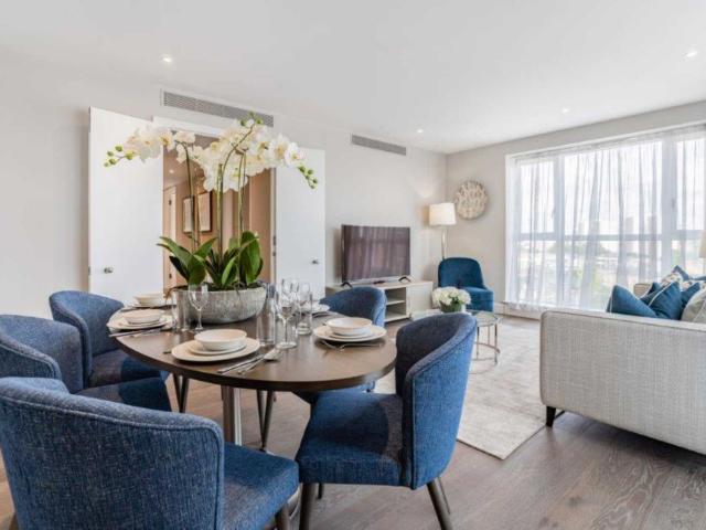 Westferry Circus, London E14, 2 bed flat to rent, £3,830 pcm | PrimeLocation