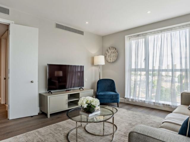 Westferry Circus, London E14, 2 bed flat to rent, £4,013 pcm | PrimeLocation