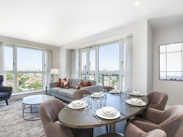 Westferry Circus, London E14, 2 bed flat to rent, £4,160 pcm | PrimeLocation