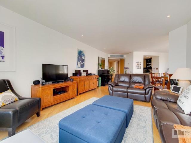 Westferry Circus, London E14 4 bed flat to rent £6,000 pcm £1,385 pw