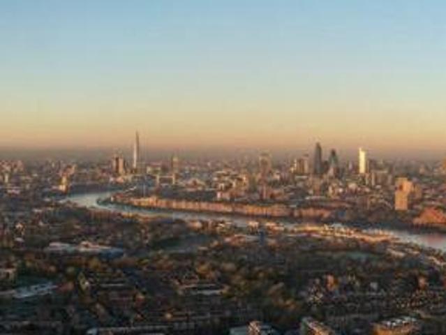 Westferry Road, Landmark Pinnacle, Isle Of Dogs, 3 Bedroom Flat