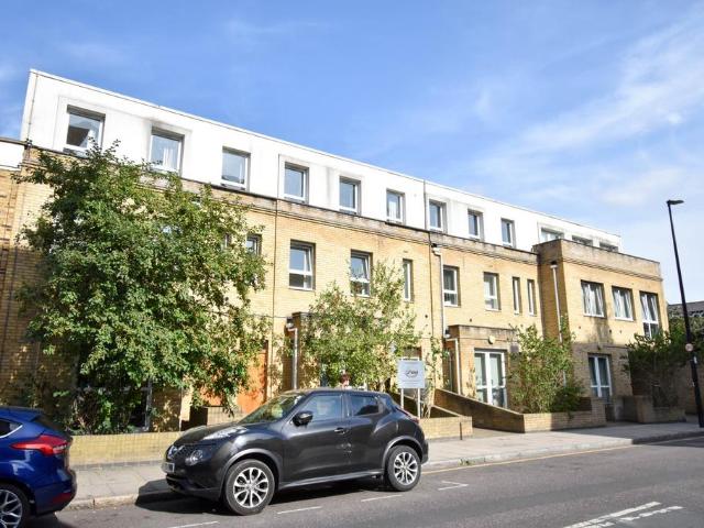 Westferry Road, London E14 2 bed apartment to rent £2,383 pcm £550 pw