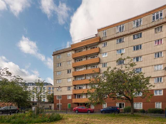 apartment for rent in Westfield Court, Edinburgh, EH11 2RJ