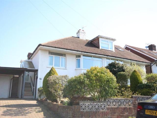 Westfield Close, Brighton, East Sussex 2 bed semi detached bungalow to rent £1,895 pcm £437 pw