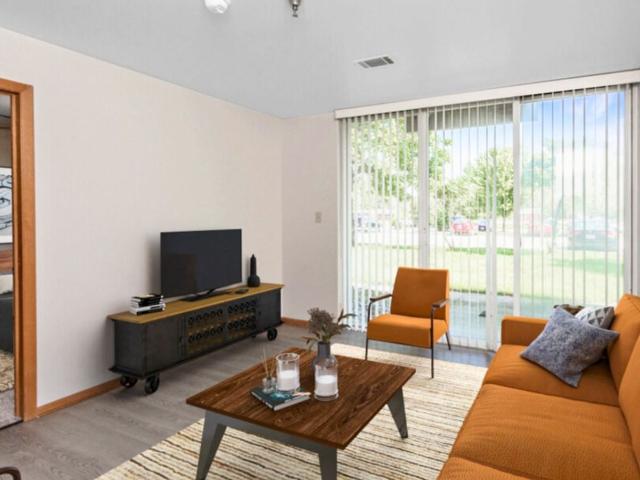 Westfield Apartments 2 Bedroom Apartment for Rent at 5910 Lincoln Way, Ames, IA 50014
