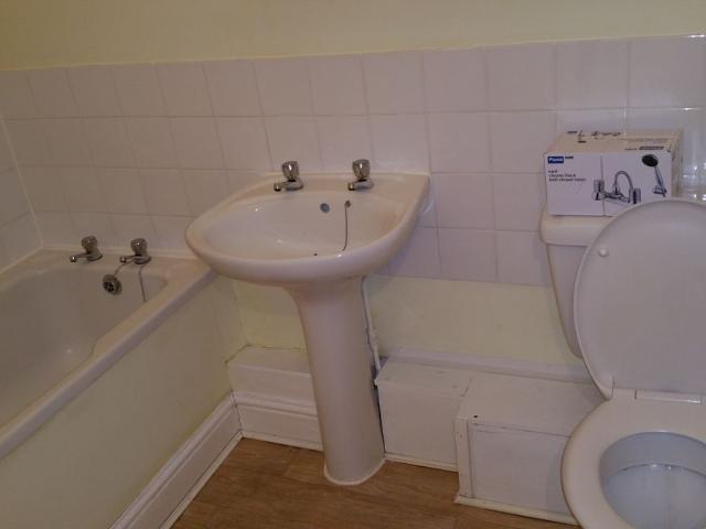 Westfield Avenue, Hayling Island PO11, 1 bed flat to rent, £900 pcm | PrimeLocation