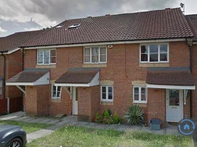 Westfield Gardens, London, RM6 4BY, United Kingdom | 2 bed townhouse for rent #167242074 | Rentberry