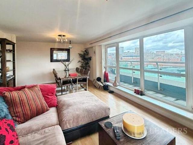 Westfield Terrace, Sheffield, 2 Bedroom Flat