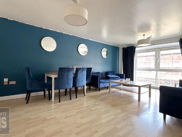 Westfield Terrace, Sheffield, South Yorkshire S1, 3 bed flat to rent, £1,850 pcm | PrimeLocation