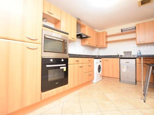 Westfield Terrace, Sheffield, S1 3 bed apartment to rent £1,080 pcm £249 pw