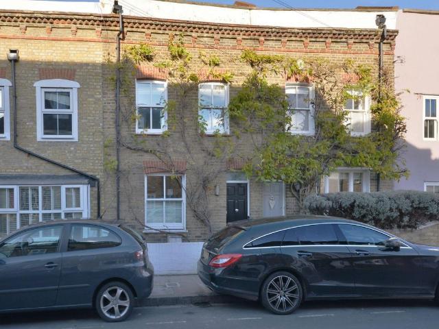 Westfields Avenue, Barnes SW13, 3 bed terraced house to rent, £4,000 pcm | PrimeLocation