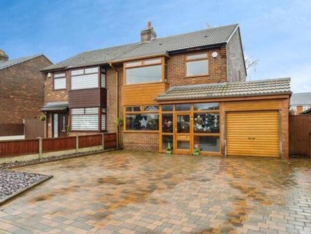 Westhoughton, Park Road, Bolton, 3 Bedroom Semi detached
