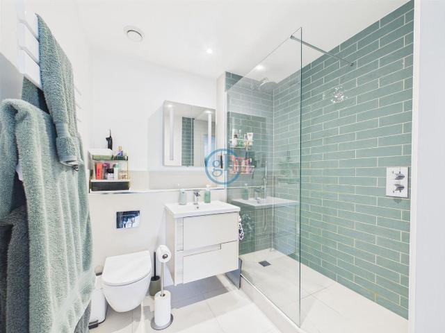 Westholme Gardens, Ruislip HA4, 2 bed flat to rent, £1,800 pcm | PrimeLocation