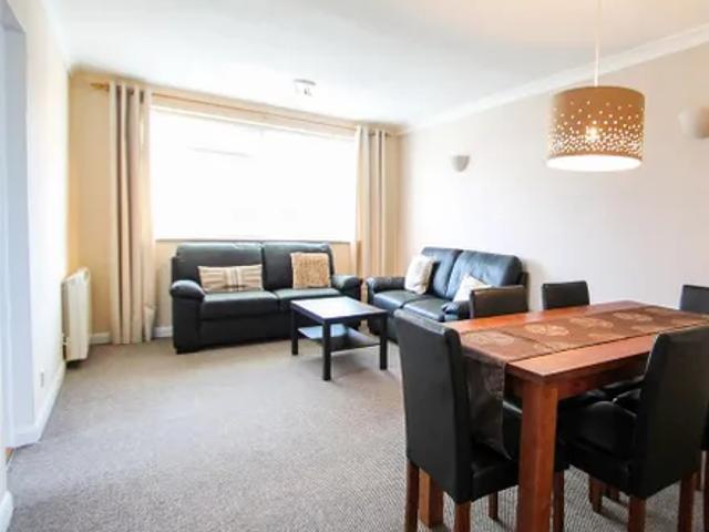 Westhorne Avenue, London, SE12 9LA, United Kingdom | 2 bed apartment for rent #167616861 | Rentberry
