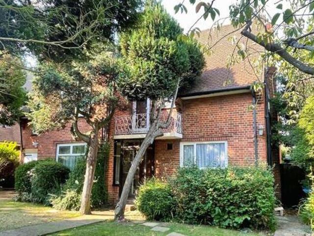 Westhorne Avenue, 4 Bedroom Detached