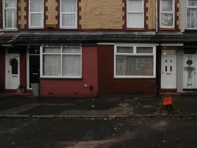 Weston Avenue, Manchester, M40 3QP, United Kingdom | 3 bed townhouse for rent #137838085 | Rentberry
