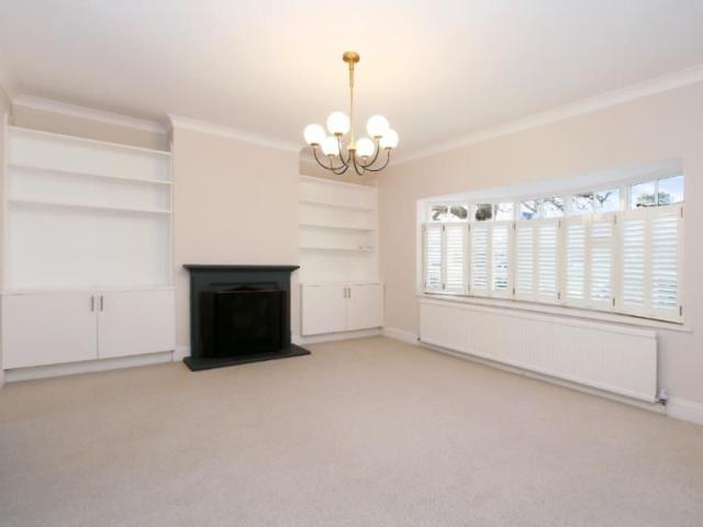 Weston Green, Thames Ditton, KT7