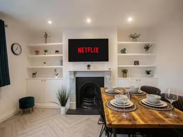 Weston Grove, Bromley