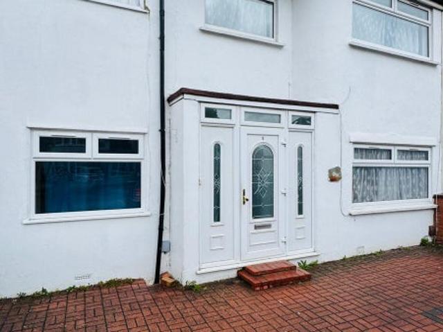 Weston Drive, Stanmore, HA7