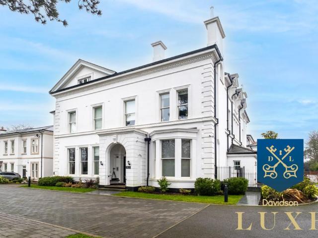 Weston House, Norfolk Road. 2 bed apartment to rent £3,000 pcm £692 pw