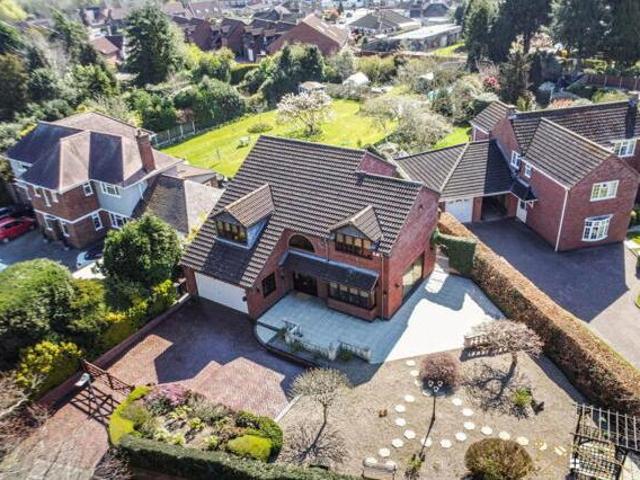 Weston Lane, Bulkington, 3 Bedroom Detached
