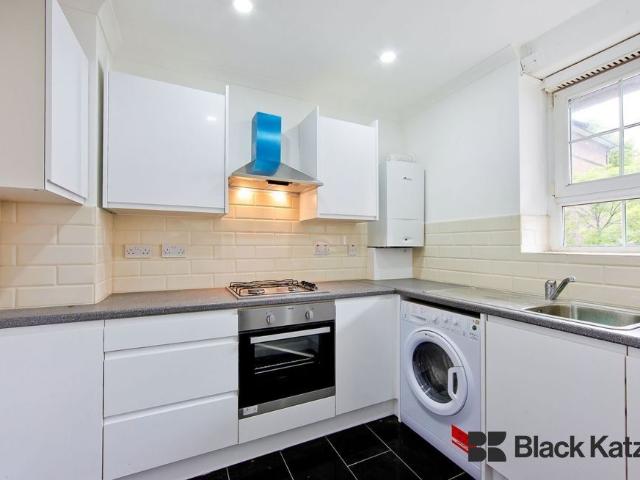 Weston Street, London Bridge SE1, 3 bed flat to rent, £2,817 pcm | PrimeLocation