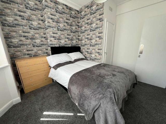 Weston Street Room 4