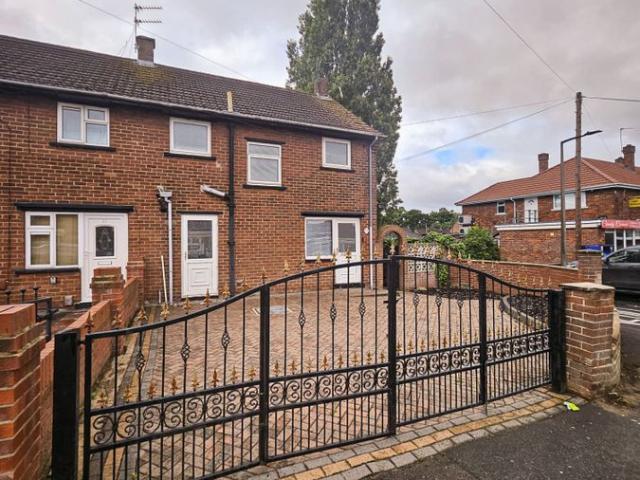Weston Road, Doncaster DN4, 3 bed terraced house to rent, £875 pcm | PrimeLocation