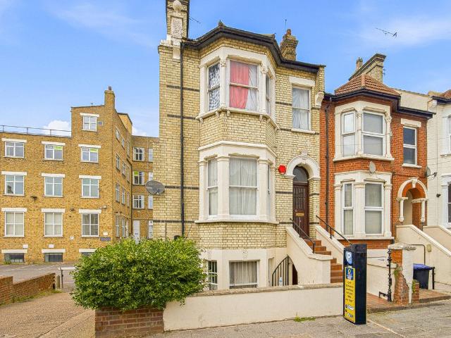 Weston Road, Southend On Sea SS1, Room to rent, £649 pcm | PrimeLocation